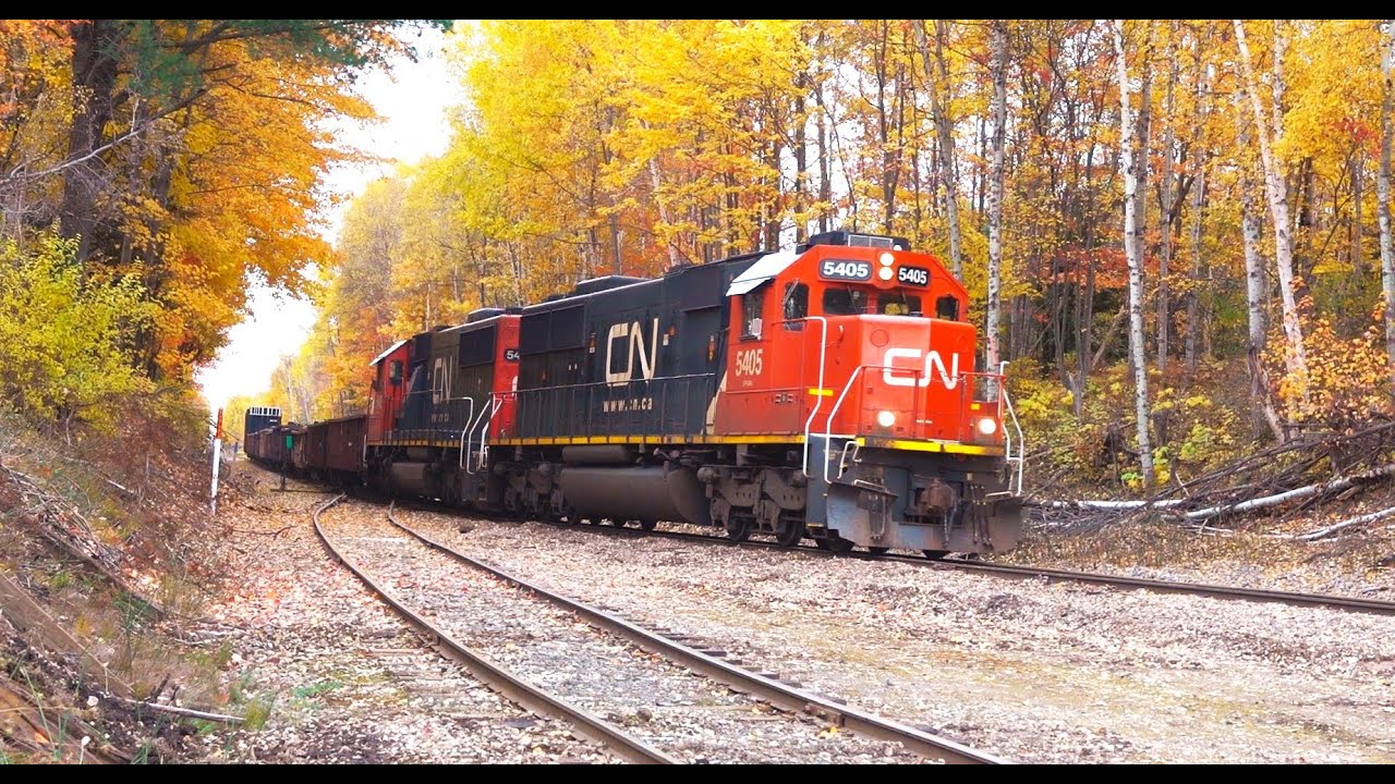 The Canadian National and the Huron Mountains! - YouTube