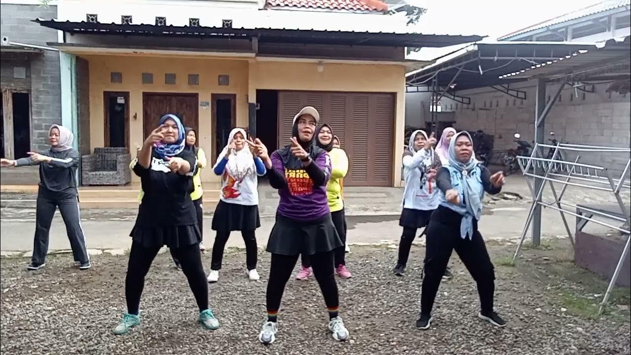 Senam kreasi Waktu ku kecil Yessi Lover's, Tim Senam Sehat Rancaputat 🥰🩷 - YouTube
