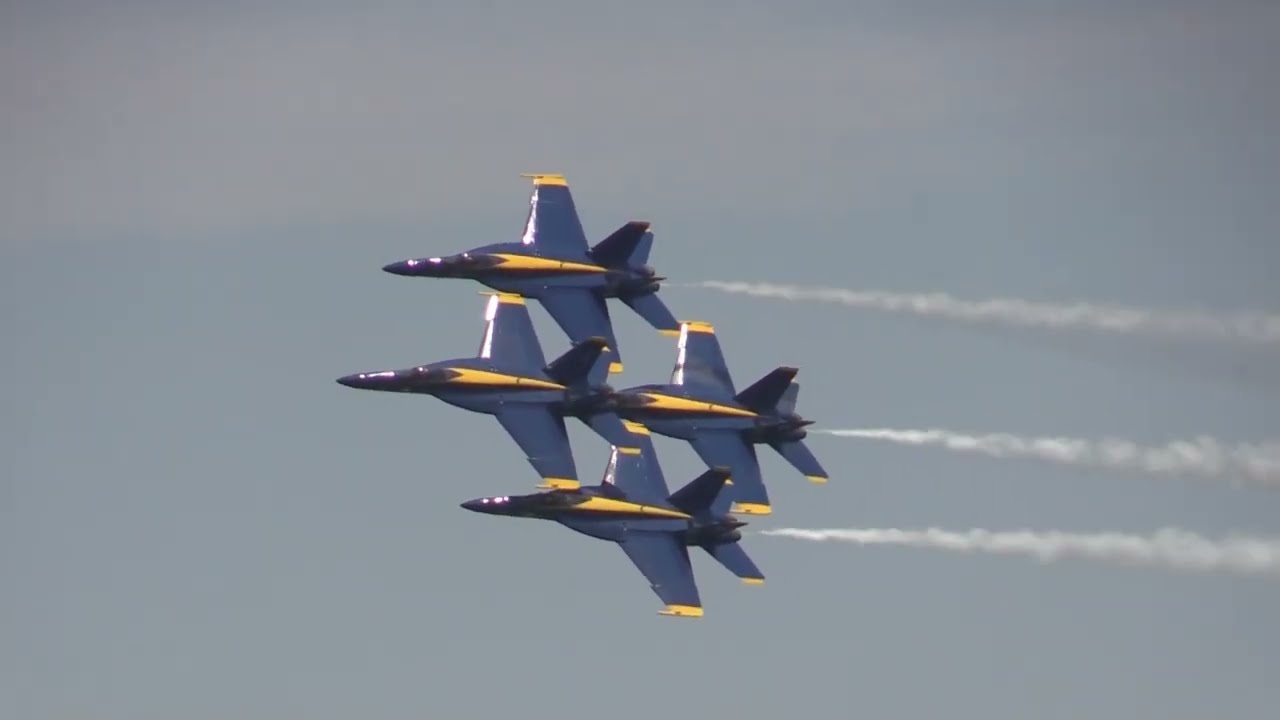 Blue Angels Diamond 360 - YouTube