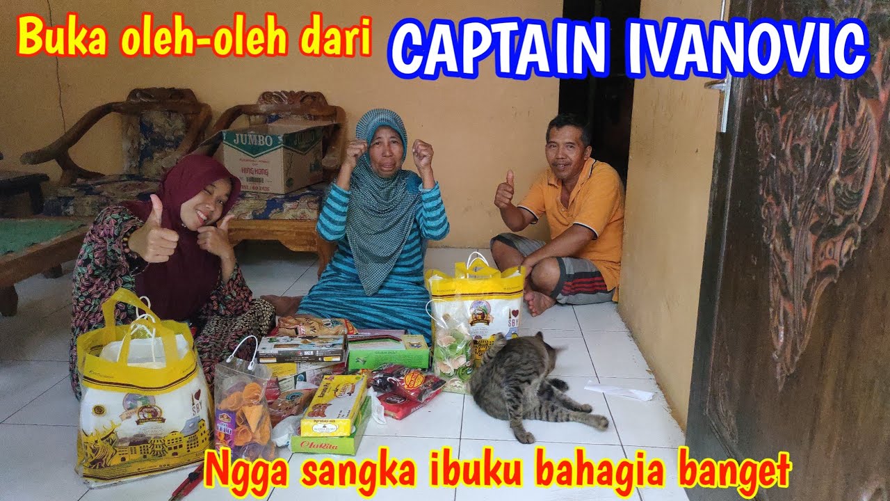 CAPTAIN IVANOVIC | Alhamdulillah ibuku bahagia banget dapat oleh-oleh ...