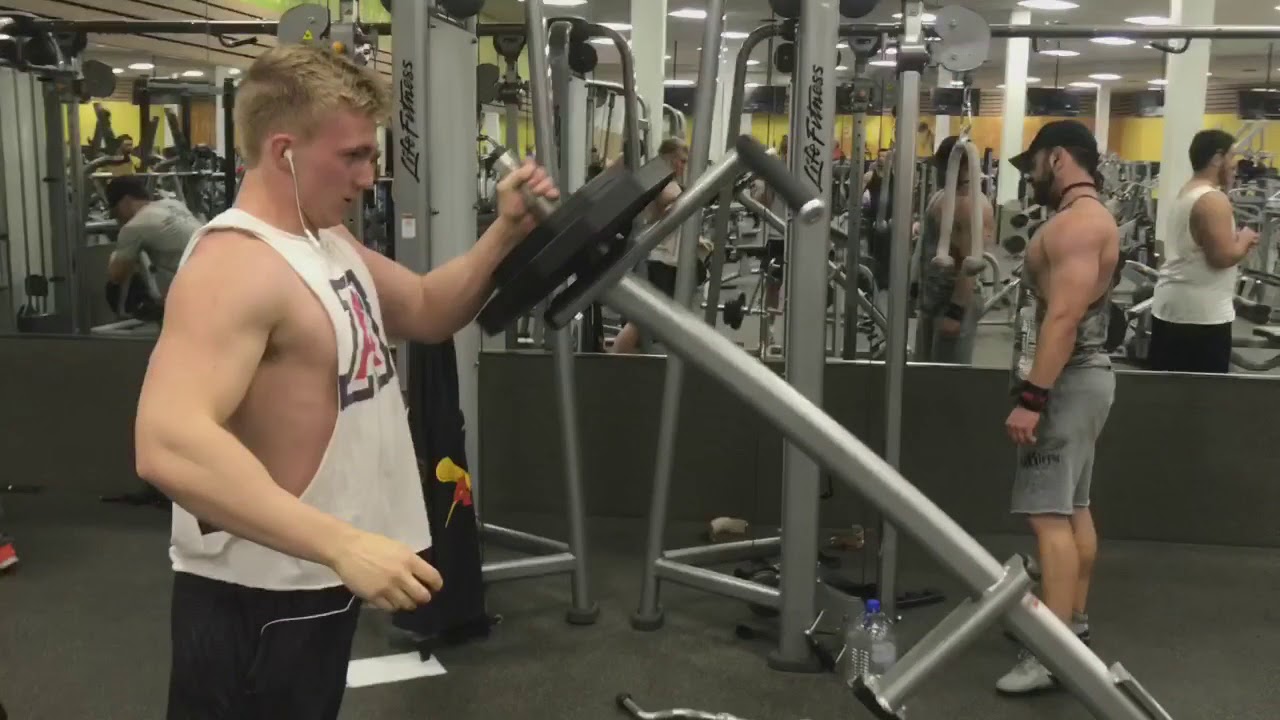 Shoulders distraction foundation!! - YouTube