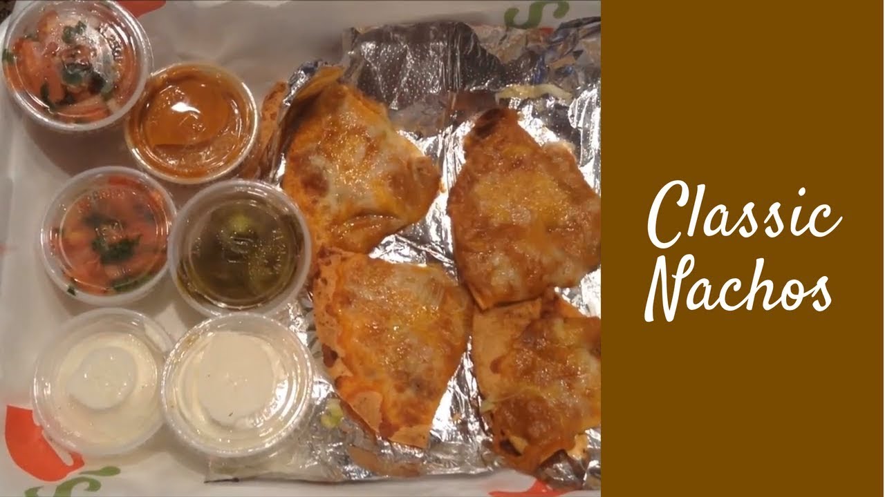 Classic Nachos Appetizer at Chilis - YouTube