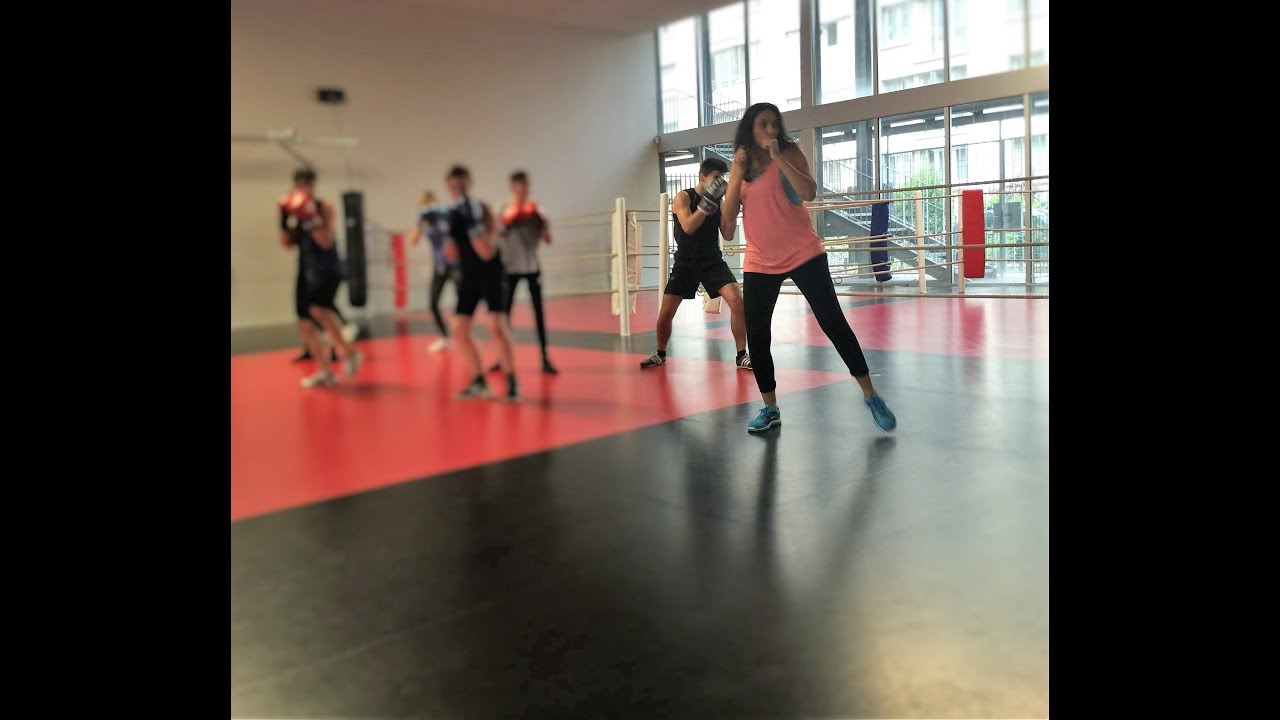 Ipso Savate Forme - YouTube