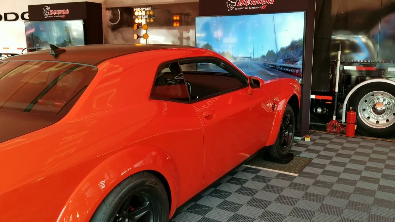 Dodge Demon simulator at the nhra sumernats in E-Town... - YouTube