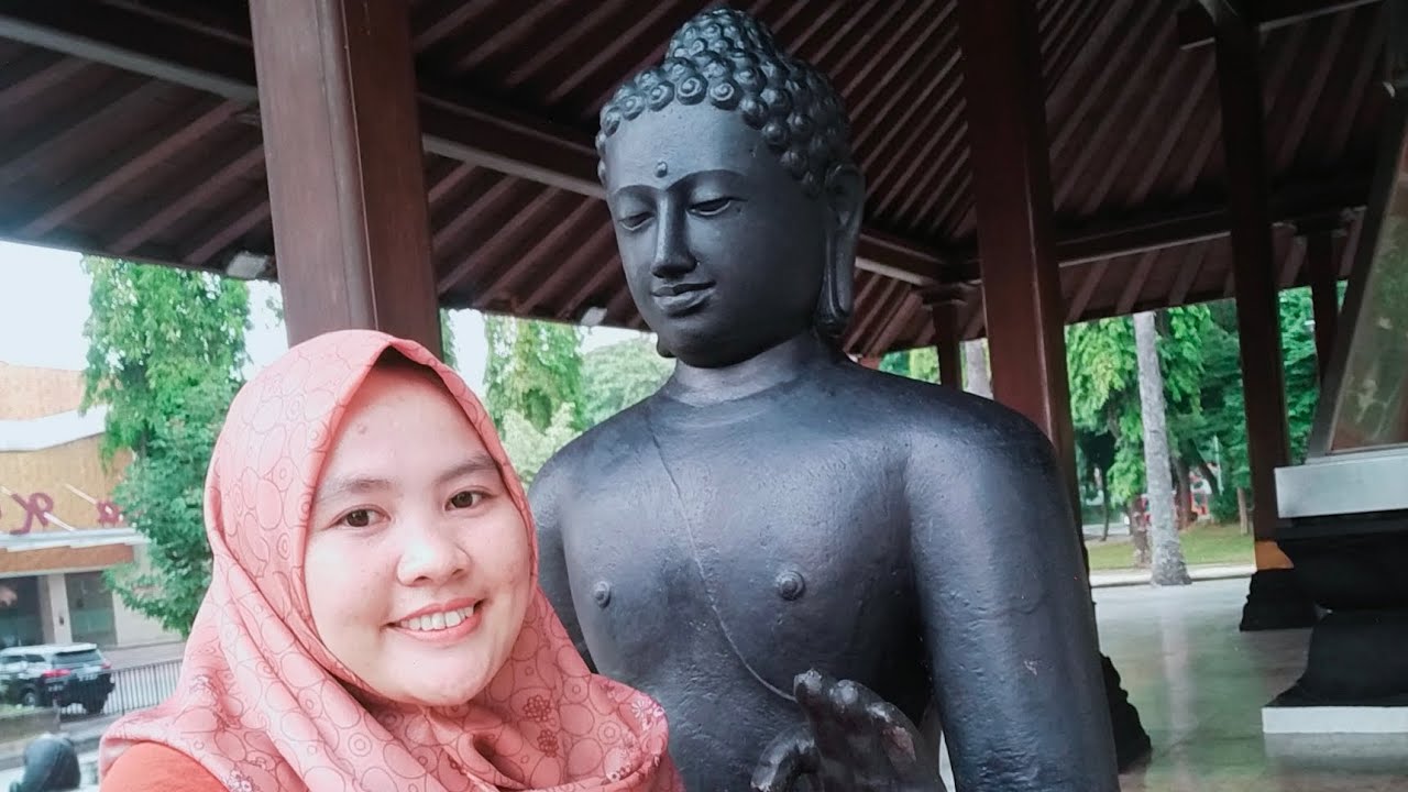 Keliling Taman Mini -TMII dengan Shuttle Bus|| Ada banyak Rumah adat ...