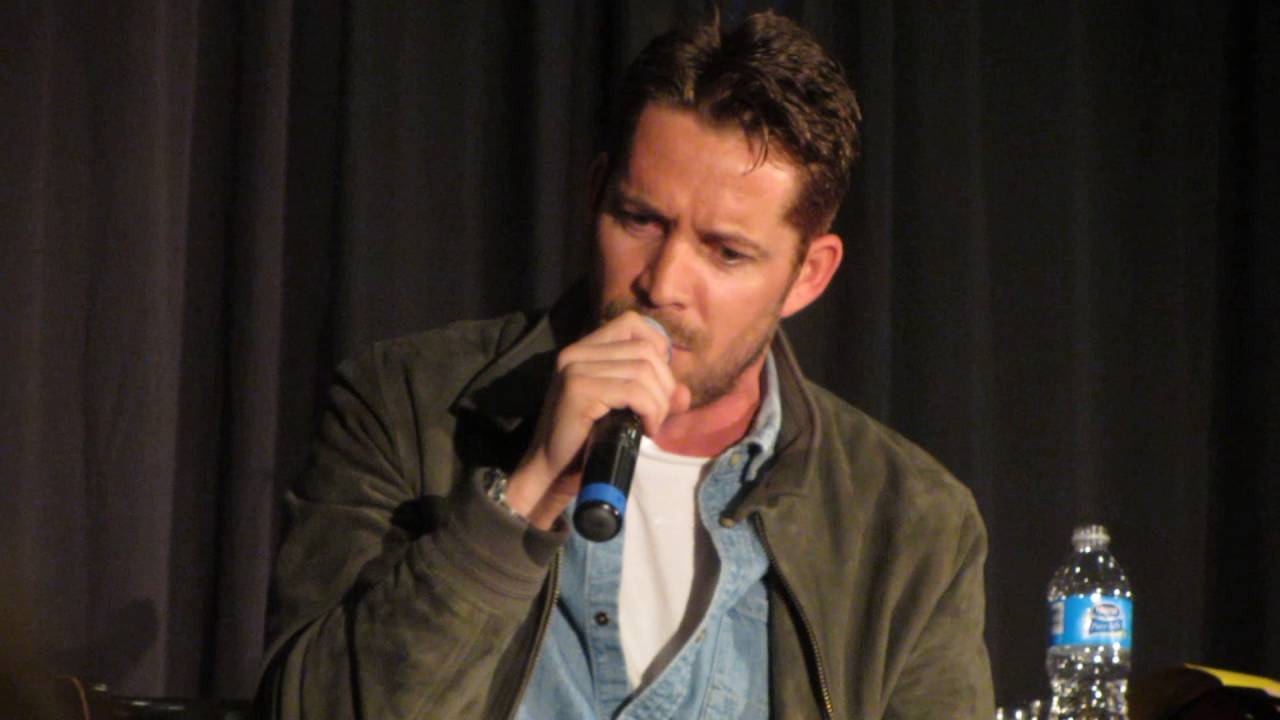 Sean Maguire on Roland OUAT NJ CON 2016 - YouTube