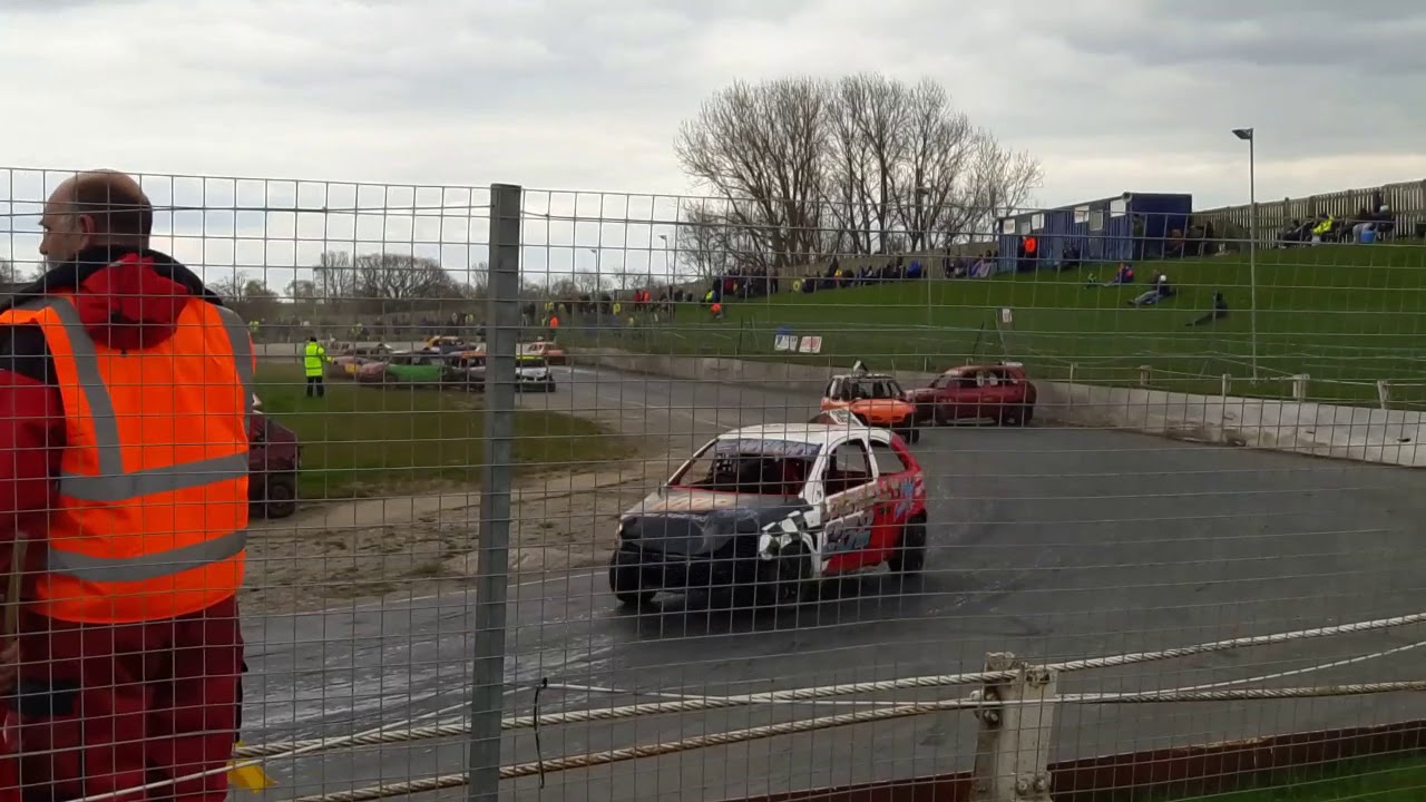 Barford Raceway 14/4/19 - YouTube