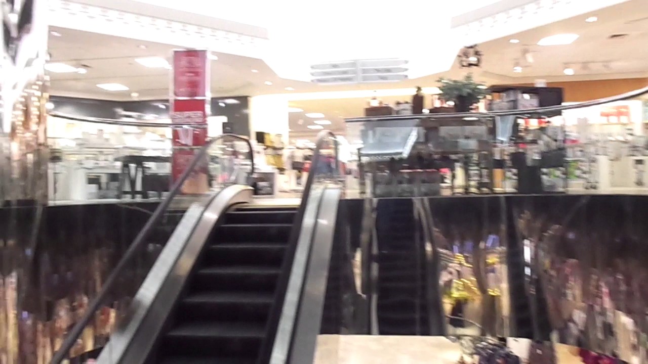 Macy's Hamilton Mall Mays Landing, New Jersey (Westinghouse Escalators ...