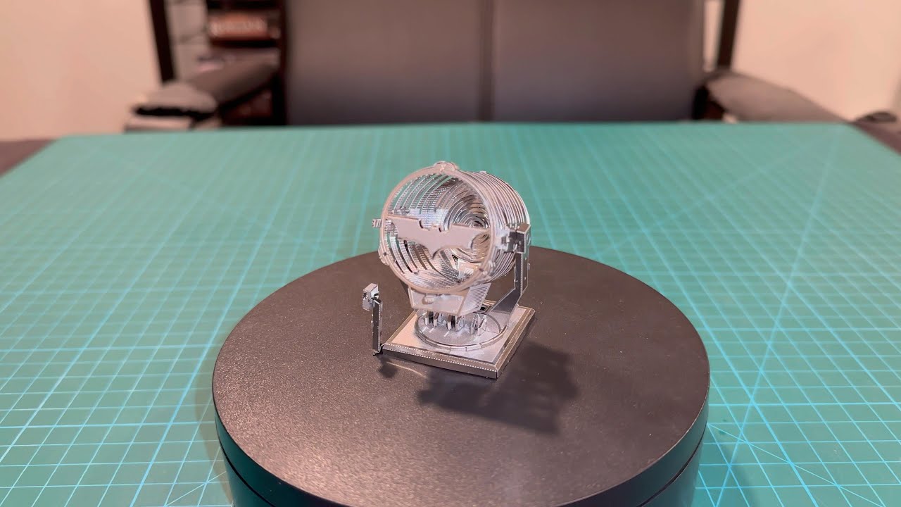 Metal Earth The Dark Knight Bat-Signal - YouTube