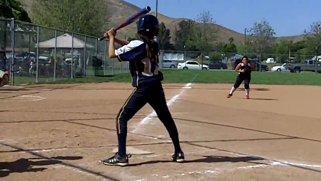 Sacrifice Drag Bunt Perfection - YouTube