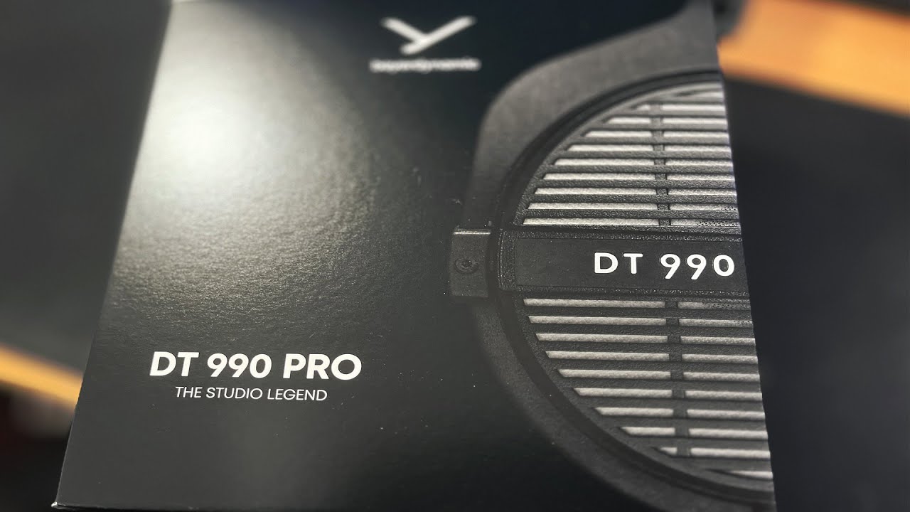 Unboxing Beyerdynamic DT 990 PRO - YouTube