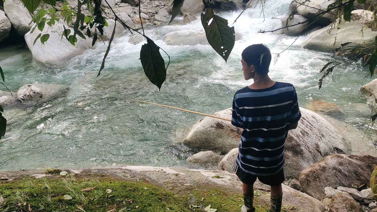 Live traditional angling fishing at my village near Tibet border ...