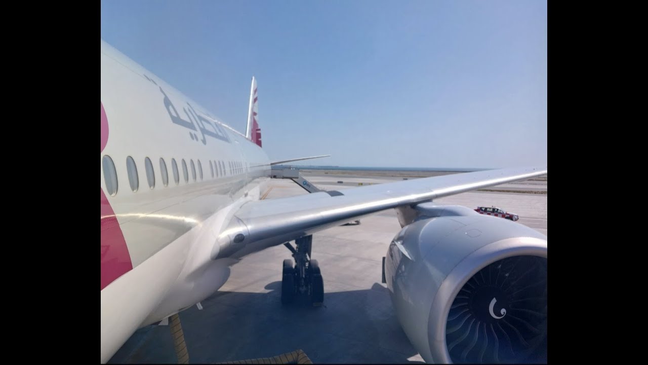Qatar Airways l Doha - Manila QR928 Boeing 777-300ER l Takeoff at Hamad ...