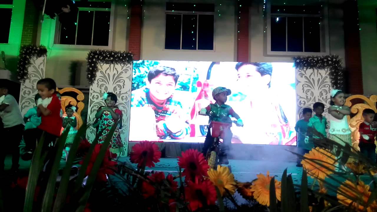 Likith Chinnari Mutha dance VVIS SAMBRAMA 2016 - YouTube