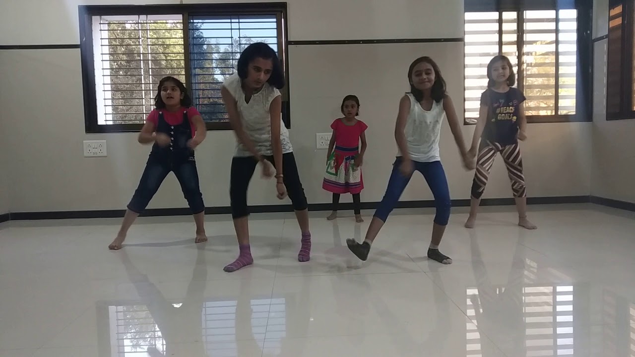 BOM digi BOM BOM dance with Beat Buster's dance academy. - YouTube