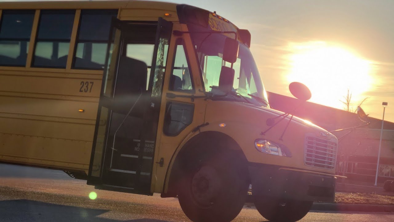 2009 Thomas C2 Bus 237 |Read Description| - YouTube