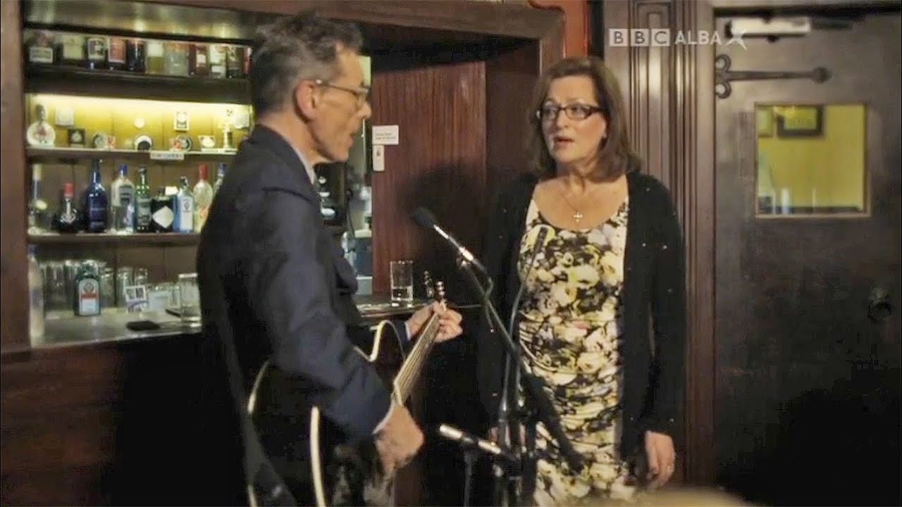Sleepless Nights - Rab Noakes & Barbara Dickson 2012 - YouTube