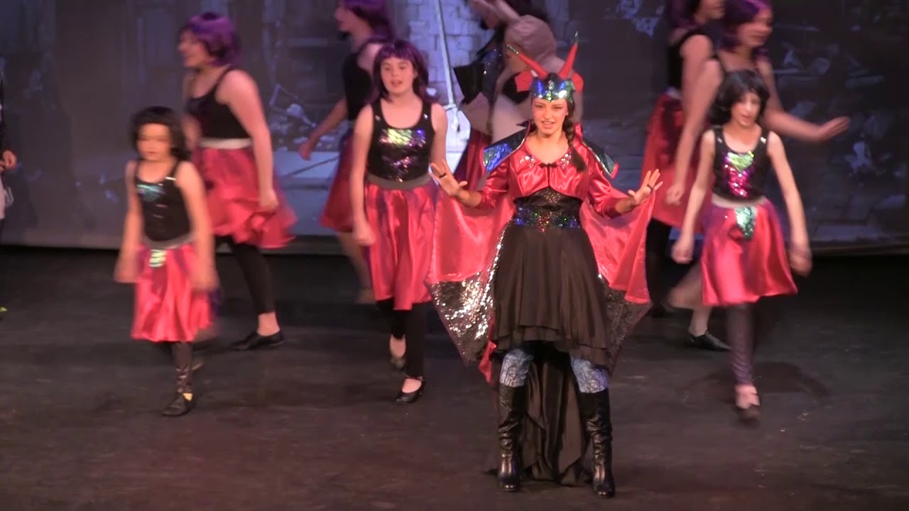 Shrek Jr - Show 2 - Part 7 - Dragons Keep - YouTube