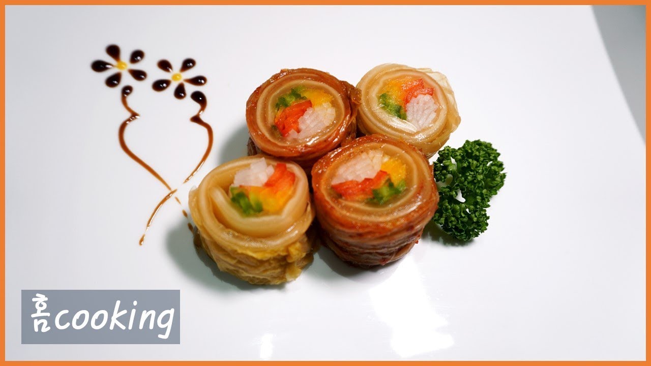 [홈cooking] 김치 플레이팅 (feat. 김치말이) // Kimchi Plating - YouTube