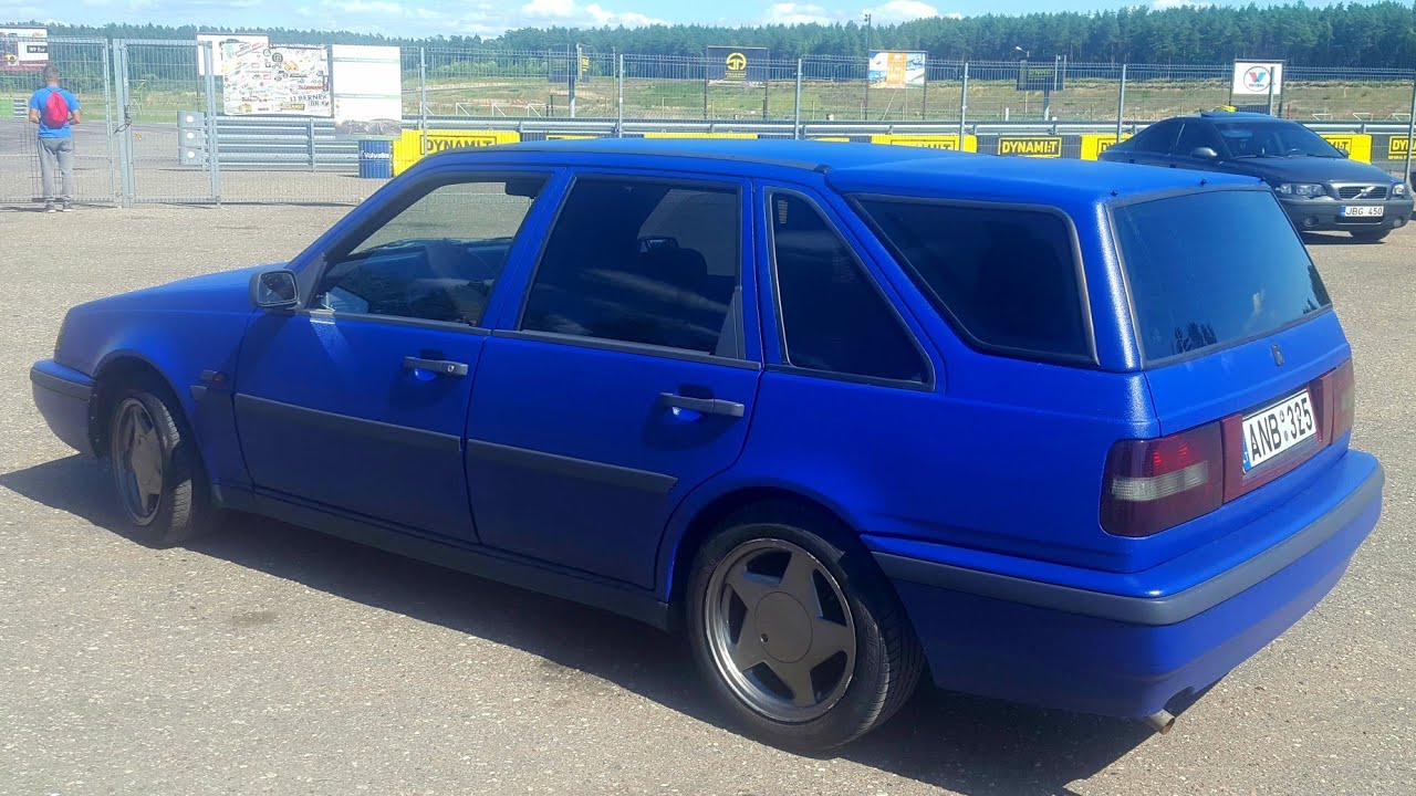 Volvo 440 wagon. Custom fiberglass trunk. - YouTube