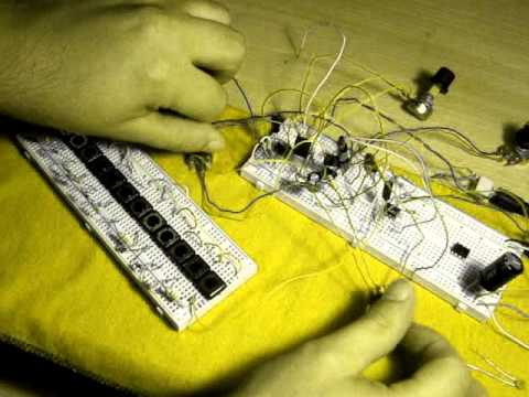 555 square wave keyboard synth - YouTube