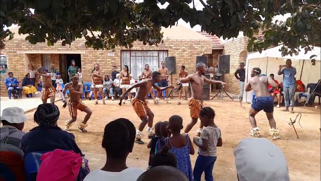 Mollo Cultural Group| best tswana dancers| Monate wa pina ya setso - YouTube