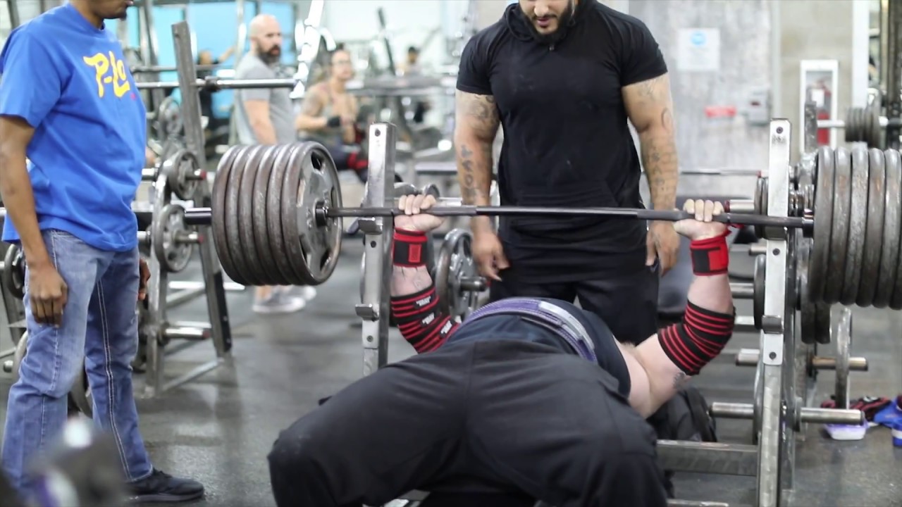 BENCH PRESS 135 TO 585 AND BACK DOWN WITHOUT RACKING: Introducing ...