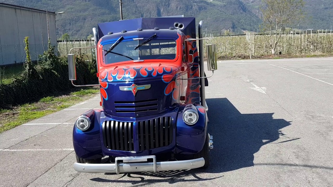 Coe Truck Chevrolet 1942 Optimus Prime paint - YouTube