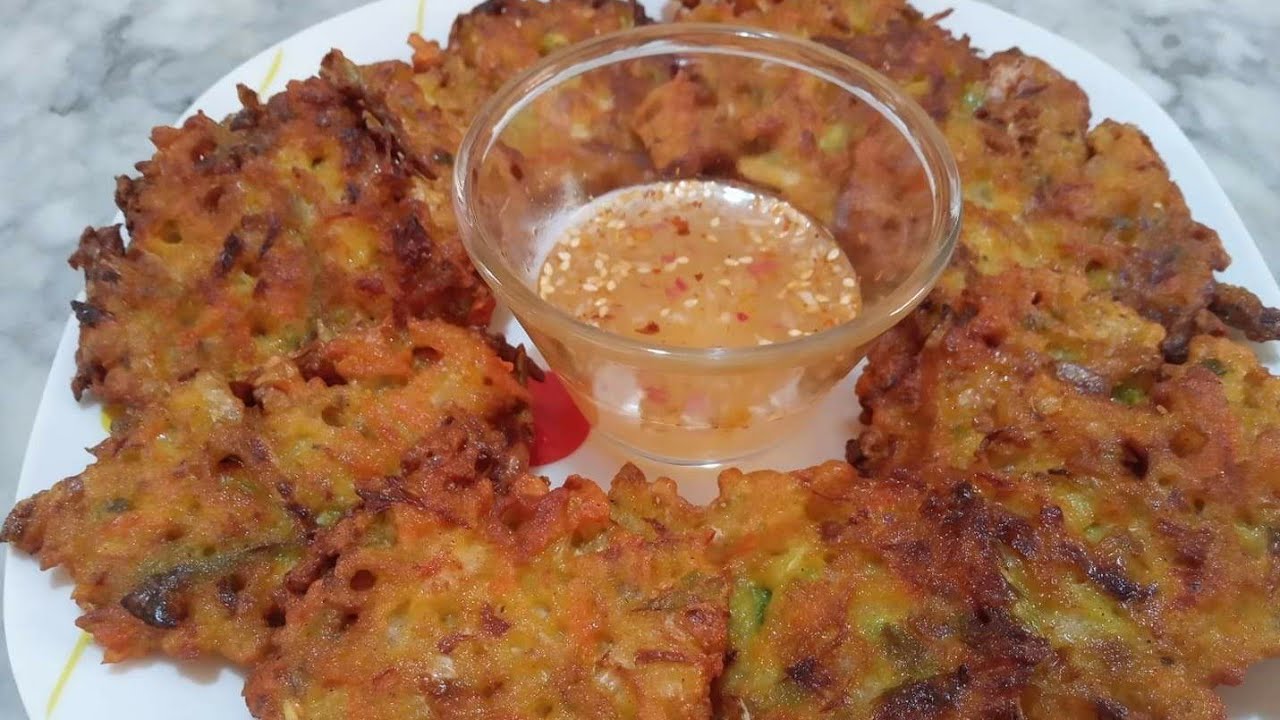 Vegetable Okoy with Shrimp | Filipino Recipe | Mom's Love Cooking - YouTube