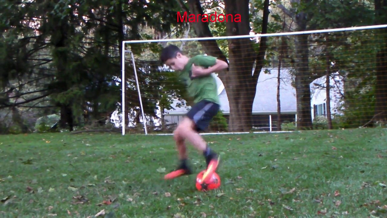 3 Easy Soccer Tricks - YouTube