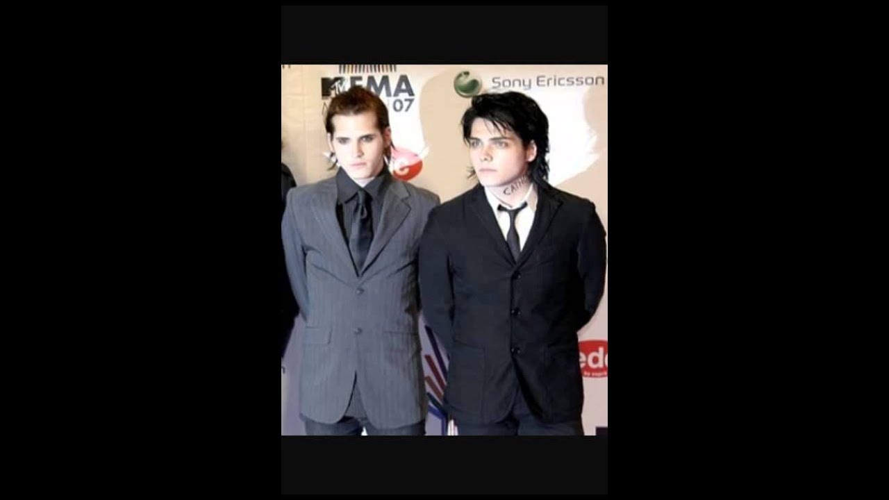 Gerard and Mikey Way - cutest brothers - YouTube