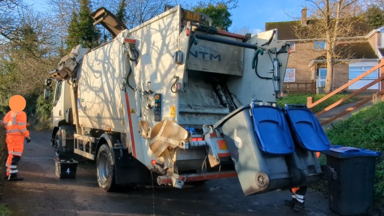 NTM Bin Lorry With Glass Pod Collecting Recycling In Wiltshire! - YouTube