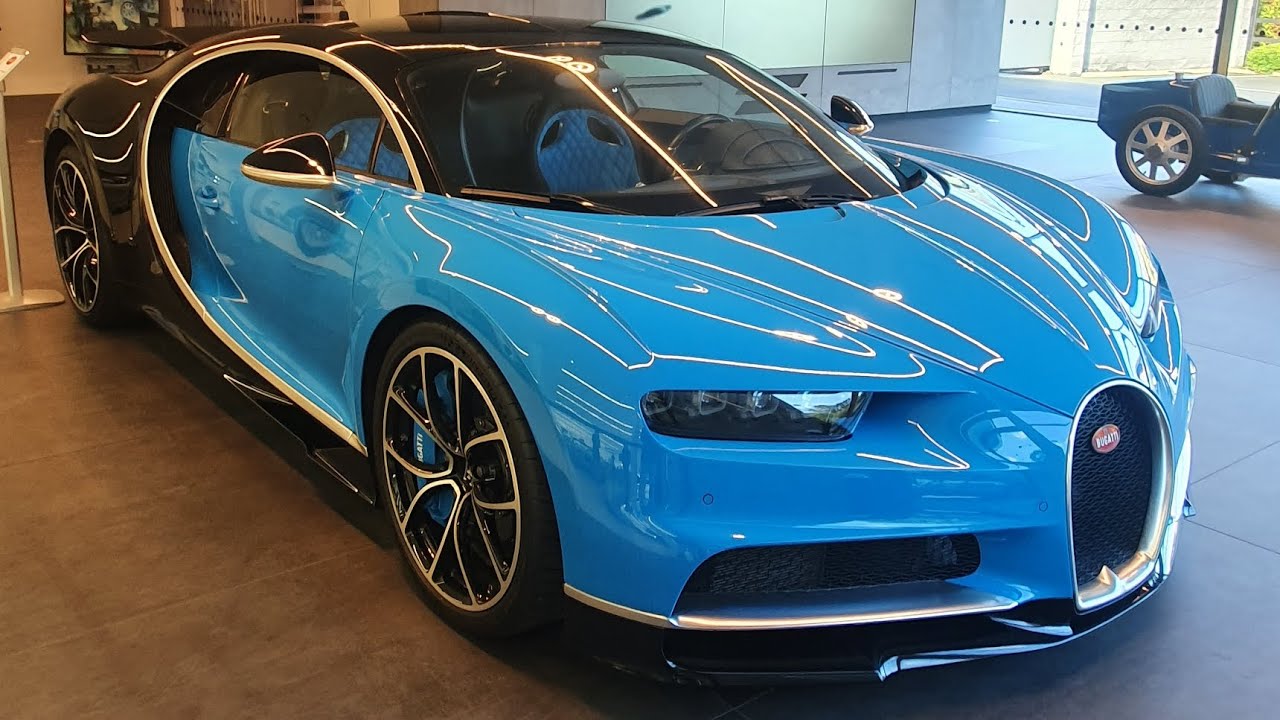 car spotting at Alderley edge (bugatti garage, mclaren garage, ferrari ...