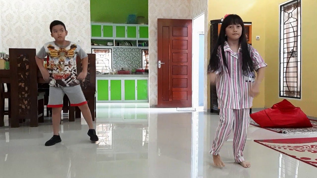 Lathi Dance - YouTube