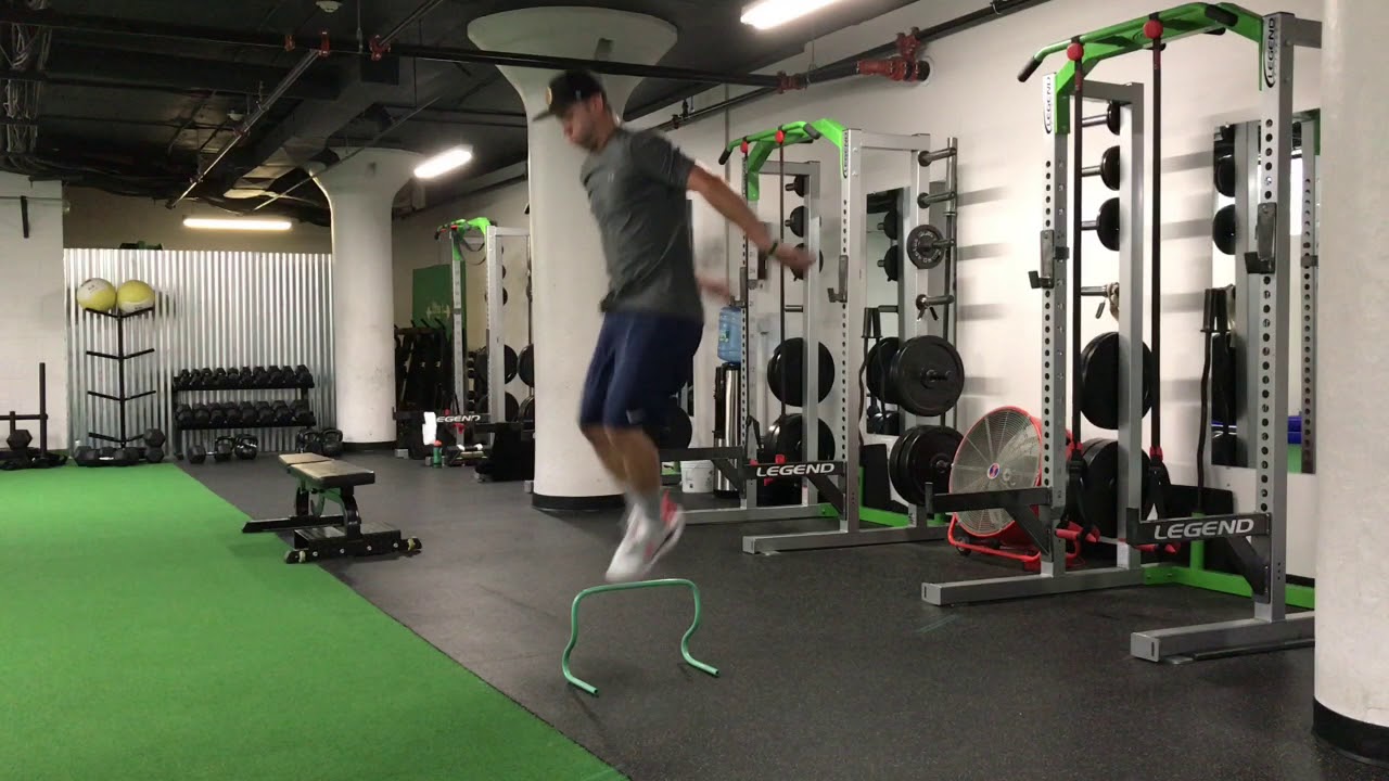 LATERAL HURDLE SQUAT JUMPS - YouTube