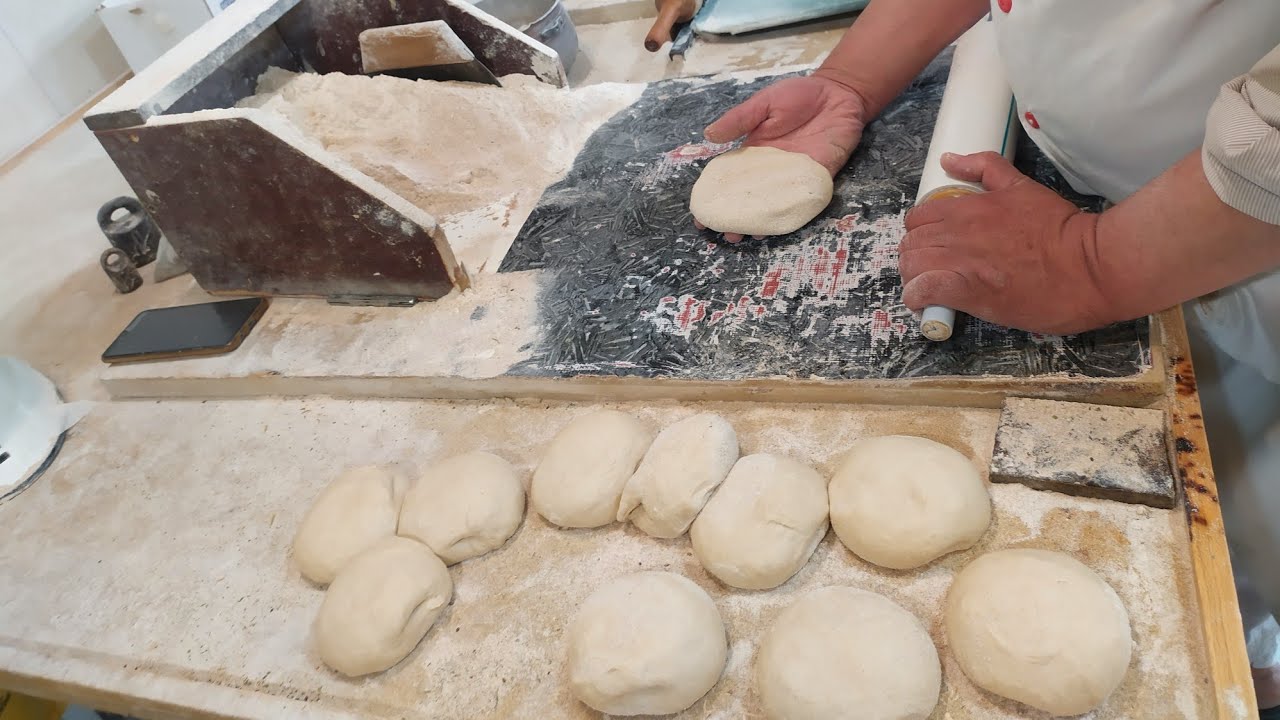 This baker is really skilled and artistic!🥶😲 Asian National Bread | Mr ...