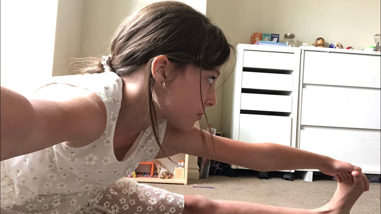 How To Do The Splits For Beginners YouTube How To Do The Splits For Beginners YouTube