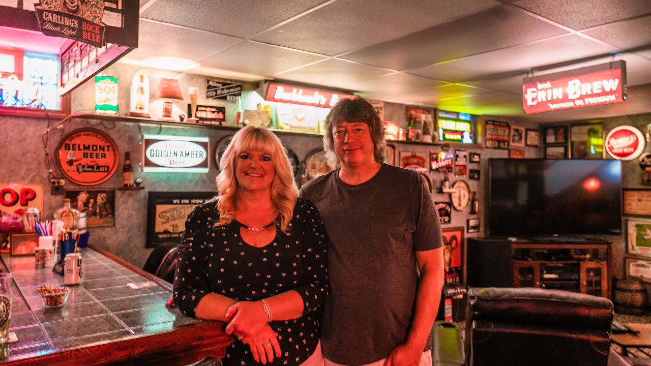 Larry & Amy Moore Talk Vintage Beer Signs | Collector Series | Cone Top ...