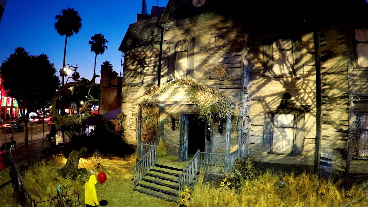 ‘IT’ Neibolt House Walkthrough - YouTube