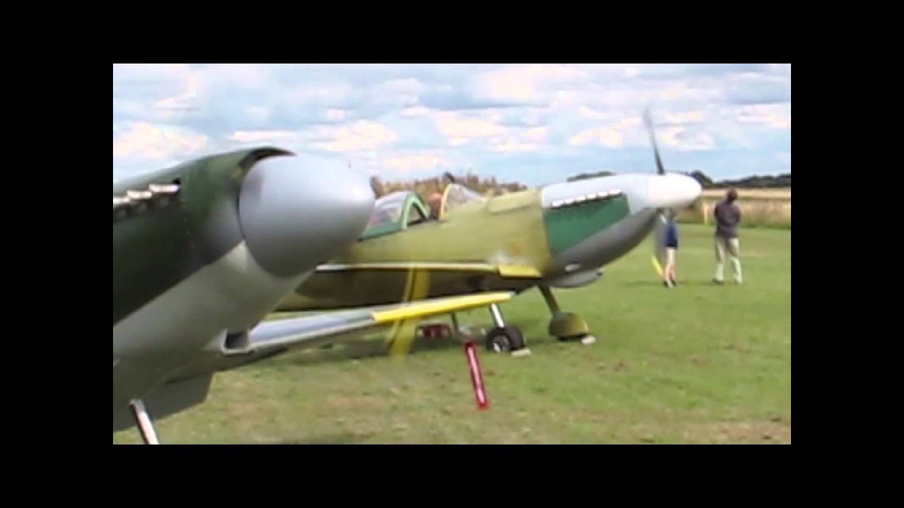 Enstone Spitfires engine runs - YouTube