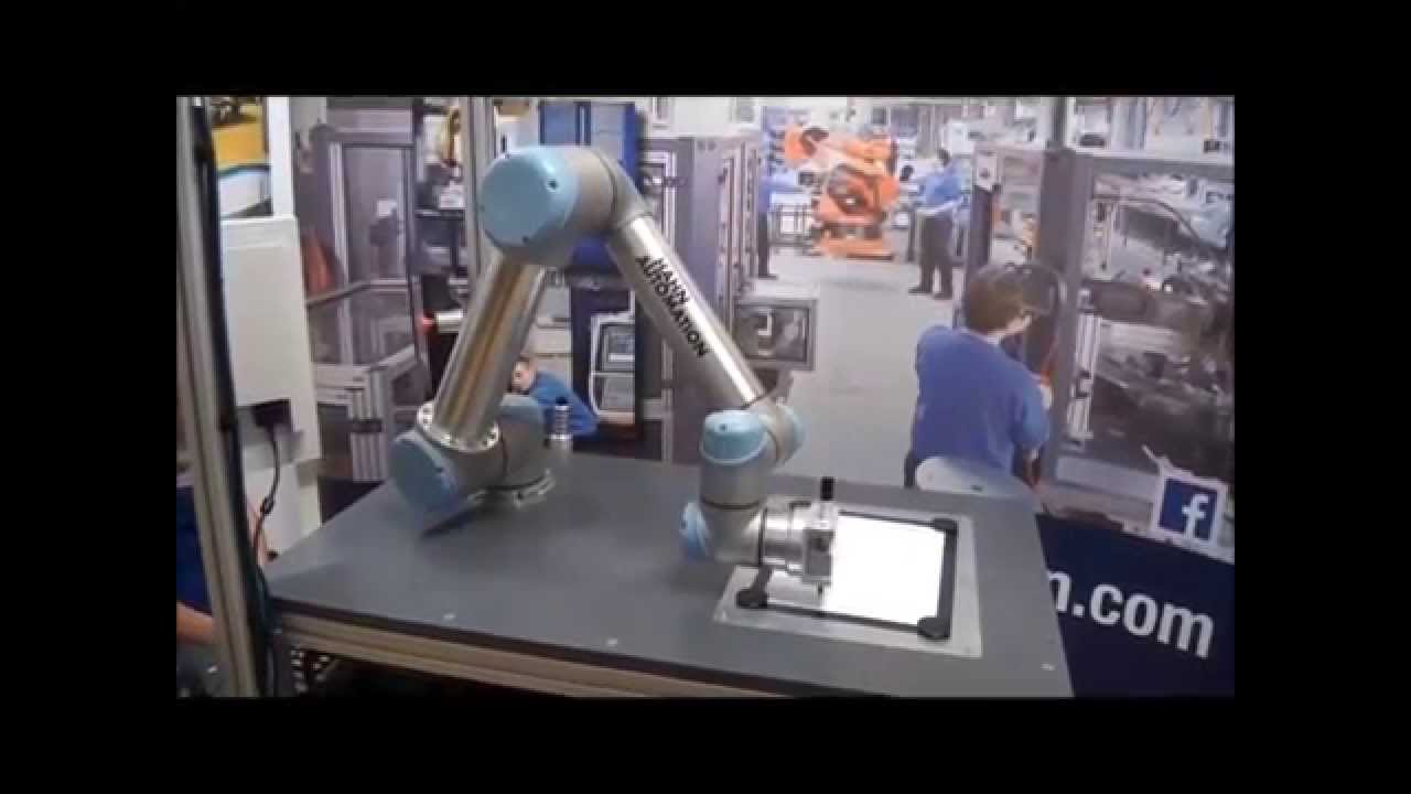 Ausbildungsprojekt: HAHN Automation Selfie-Cell - YouTube