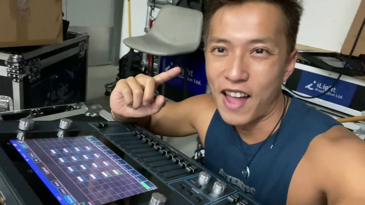 【台燈大發現🎉 / All About Stage Lighting💡】- ChamSys Quick Q 20 - YouTube