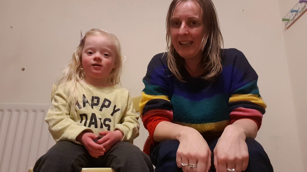 Makaton for 'happy' 😀 - YouTube