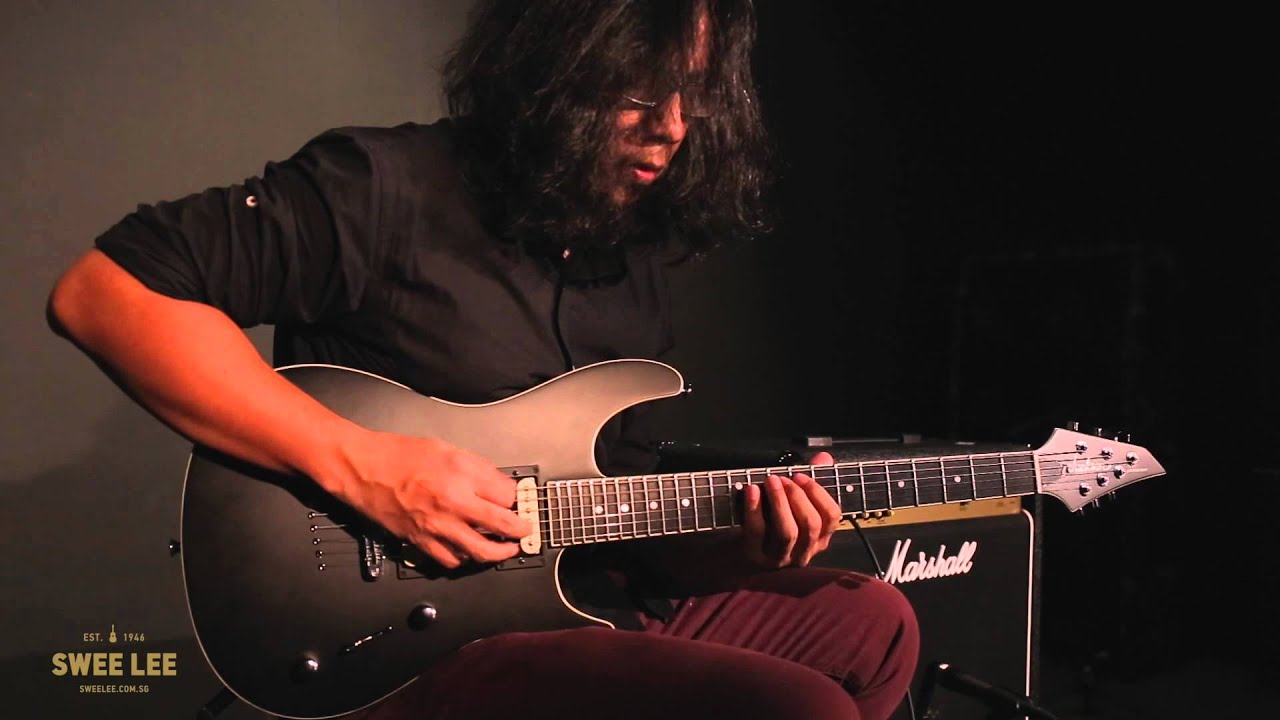 Quick Riffs: Jackson Custom Shop SLS - YouTube