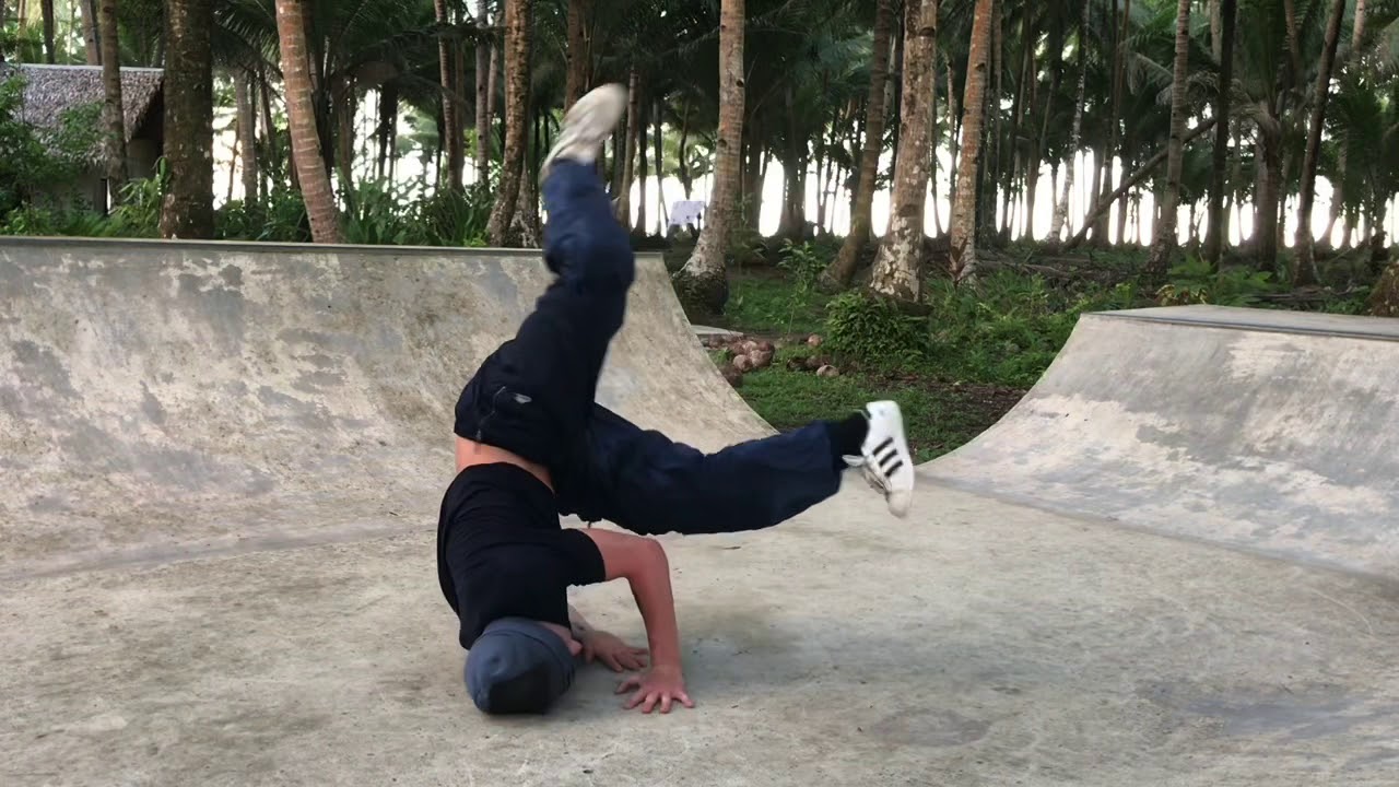 Shoulder Freeze - YouTube