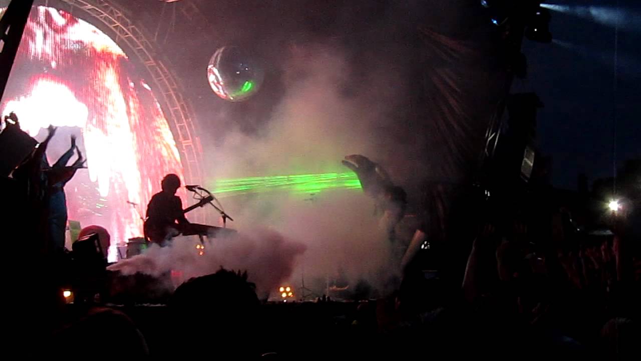 The Flaming Lips - light show - YouTube