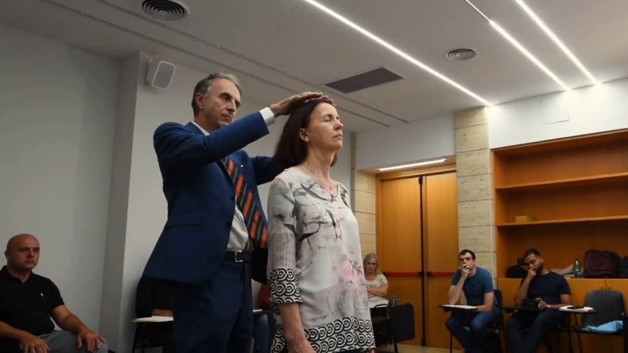 Tecniche non verbali / Dr. Paret - YouTube