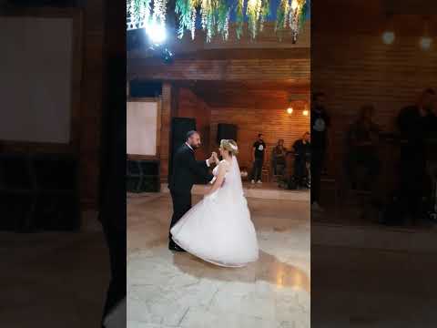 NAZENDE SEVGÍLÍM... ÍLK DANS... SEDA&BARAN.          EĞÍTMEN: ÖZLEM ÖZGÖREN