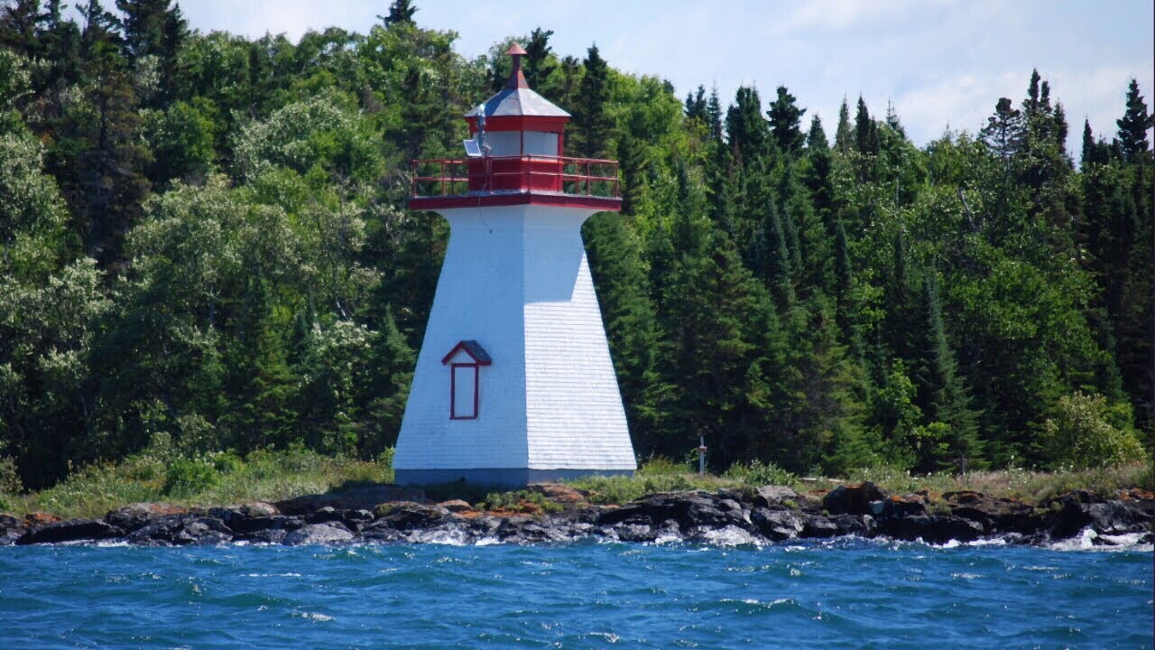 Lake Superior lighthouse receives heritage designation - YouTube