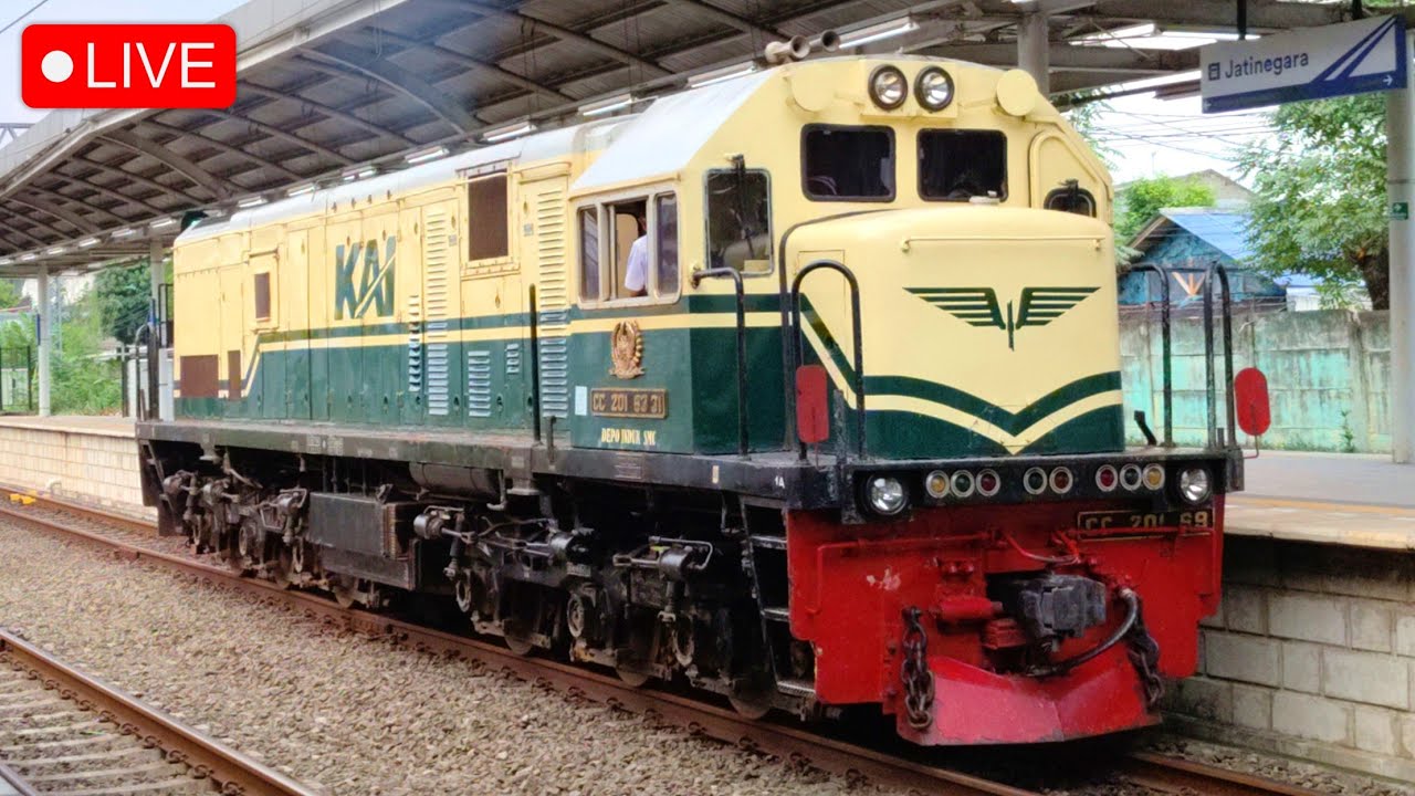 🔴 NAIK KERETA API LOKOMOTIF LIVERY VINTAGE !! Trip KA Sawunggalih w ...